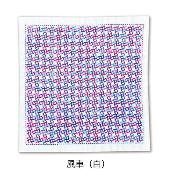 ネコポス対象商品です。【商品説明】一目刺しの花ふきん「刺して、くぐる。」楽しい刺し子の技法です。大切な人を想う気持ちから生まれた刺し子の伝統模様のひとつ、「くぐり刺し」模様が現れるごとに心躍る美しい模様の数々をお楽しみください。洗うと水で消...