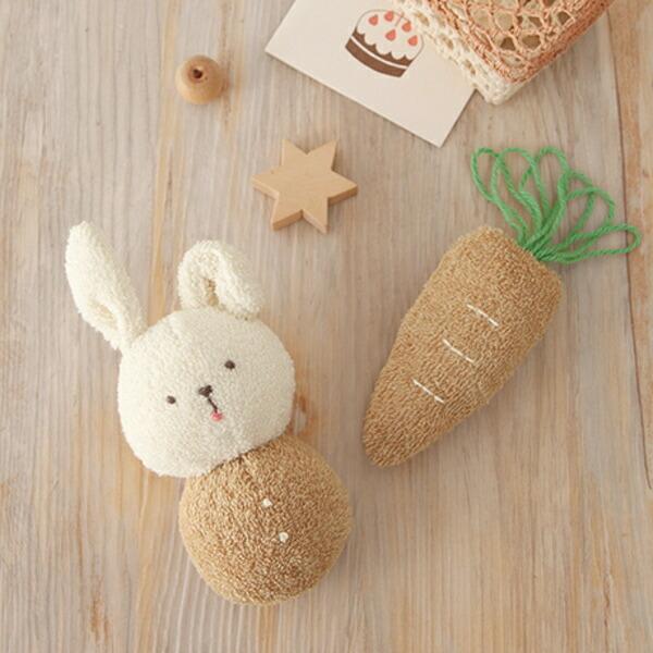 ネコポスご利用不可商品です。オーガニックコットン100％のガラガラ＆にぎにぎ手作りキット。実物大型紙付きで、少ないパーツで簡単に作れるので、ママからベビーへのプレゼントや、出産祝いのギフトにおすすめ！オーガニックコットン綿100％で、赤ちゃ...