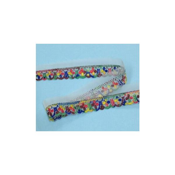 オーガンジーにマルチカラー刺繍をレース 【サイズ】 25mm巾 【色】 マルチ 【素材】 基布:ポリエステル 100%刺繍糸:レーヨン 100% ※ご注意 お客様の画面上と実物では多少色具合が異なって見える場合もございます。＊表示単価は１ｍ...