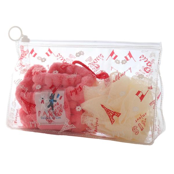 ポーチ：約13×21×7cm（pvc）ヘアーバンド：約9×20cm（ポリエステル）洗顔ネット：約径10cm（ポリエチレン　紐：ポリエステル）中国製毎日の洗顔をリサとガスパールと一緒に！ヘアバンドと洗顔ネットをPVCパッケージにセットした、ギ...