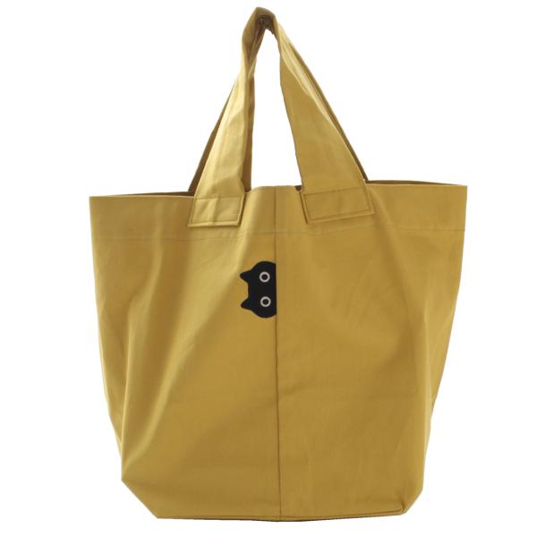 約35×26×24cm（持ち手含まず）持ち手：13.5cm綿100％（11号帆布）内側にポケット1つ日本製鮮やかなカラーが目を引く、ニューフェイスのキャンパストートバッグ。無地のシンプルな佇まいながら、太い持ち手や正面の生地の切り替えが個性...
