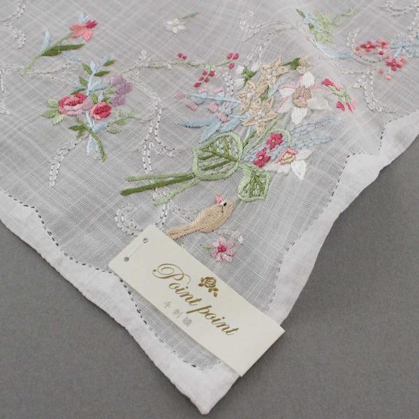 ベトナム手刺繍ハンカチ 花 5213 ホワイト : ハンカチーフギャラリー
