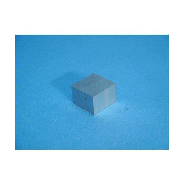 本体サイズ（約）：30×30×20mm