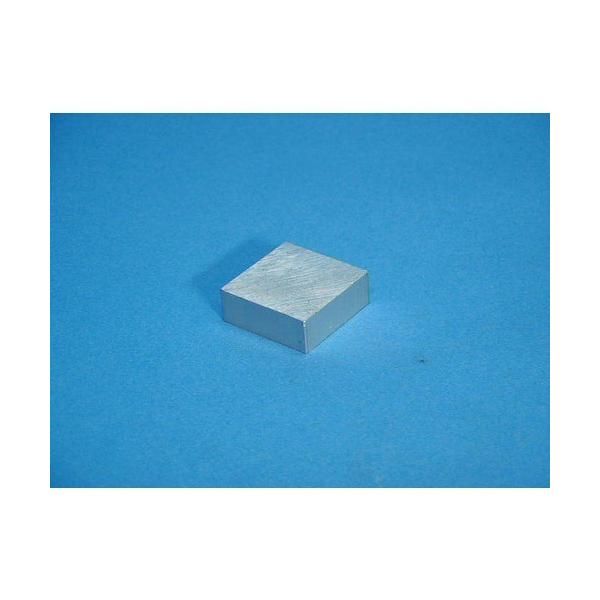 本体サイズ（約）：10×30×30mm