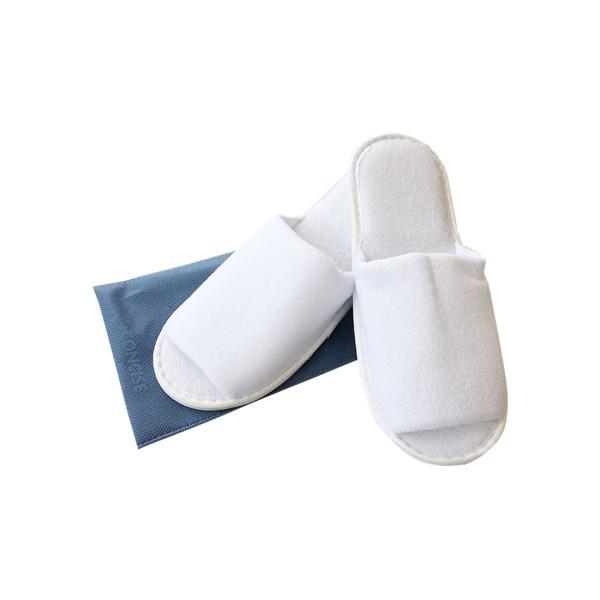 カラー：ホワイトサイズ（約）：［スリッパ］縦外寸28cm　［巾着］縦34×横16cm対応サイズ：フリー素材：［スリッパ］本体／ポリエステル、底部分／塩化ビニル樹脂　［巾着］ポリプロピレン付属品：巾着×1原産国：中国