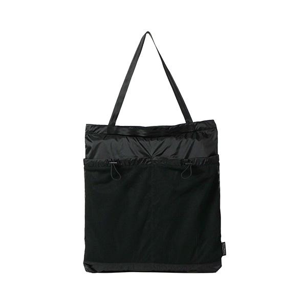 カラー：ブラック本体サイズ（約）：幅41×奥4×高42cm　［折り畳み時］幅13.5×奥4×高10cm重量（約）：90g容量（約）：6.7L素材：ロビックナイロン70D、撥水加工