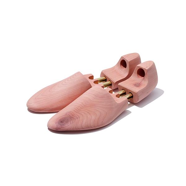 サイズ：UK7〜7（1／2）　25．5〜26cmに対応素材：北米産アロマティックシーダー