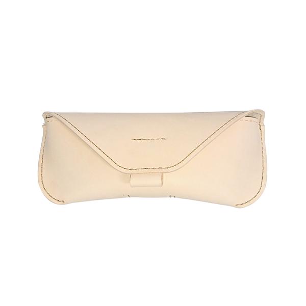 カラー：ナチュラル本体サイズ（約）：［完成時］縦75×横180×厚30mm素材：フランスヌメセット内容：牛革、金具、糸、針、両面テープ、取扱い説明書