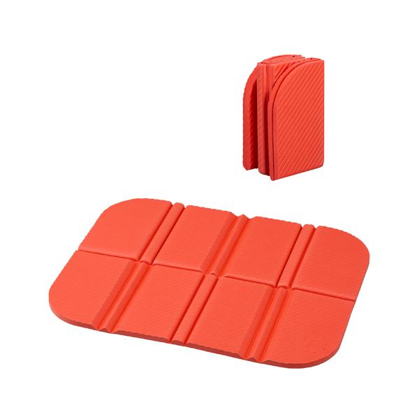 カラー：レッド本体サイズ（約）：［使用時］幅315×奥238×高7mm　［収納時］幅80×奥55×高120mm重量（約）：77g耐熱温度（約）：70℃素材：エチレン酢酸ビニル共重合樹脂