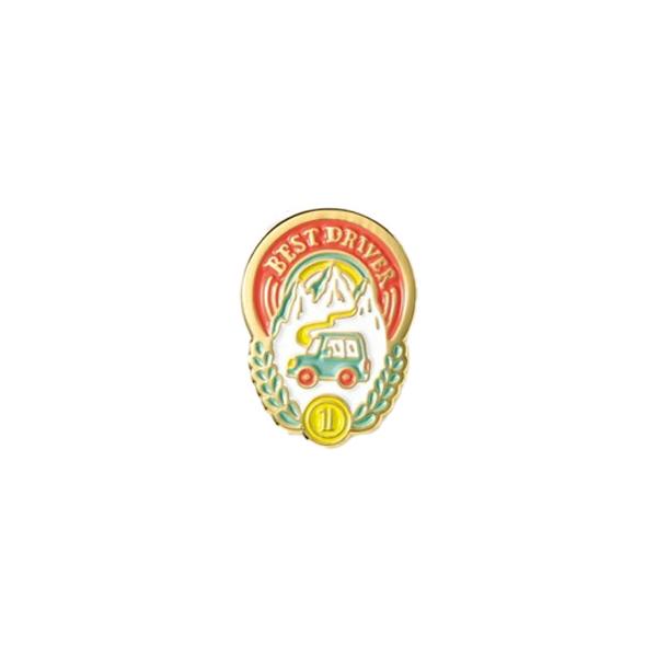 デザイン：DRIVE本体サイズ（約）：縦25×横25×厚12mmペッケージサイズ（約）：縦98×横73×厚12mm重量（約）：10g素材：［ピンズ］鉄、真鍮、ゴム(留め具)　［パッケージ］紙、PET