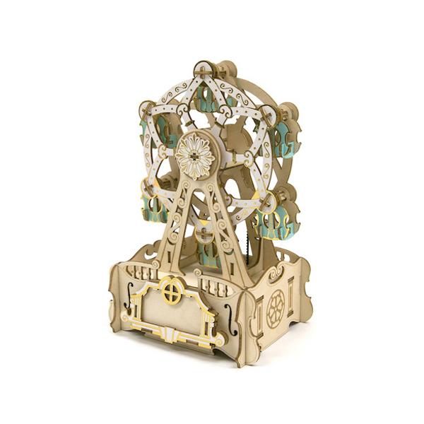 柄：オルゴール観覧車完成サイズ（約）：幅113×奥92×高178mmパッケージサイズ（約）：幅16.4×奥4×高27.5cm素材：合板、亜鉛合金曲名：波涛を越えて（Over　the　Waves）難易度：★★★☆☆