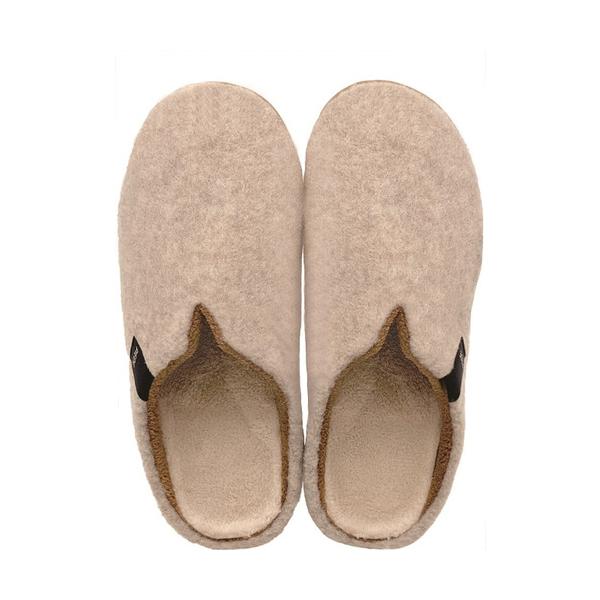 適応サイズ（約）：Mサイズ（22〜24cm）素材：［甲部（表／裏）、インソール表地］ポリエステル100%　：［インソール］EVA　［底部］TPR