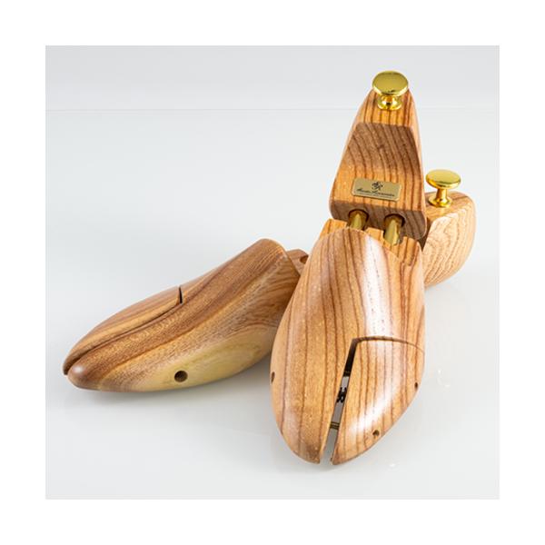 タイプ：バネ式本体サイズ（約）：幅11.6×奥33.5×高10cm適応サイズ（約）：42（26.5〜27.0cm）素材：ユーカリ