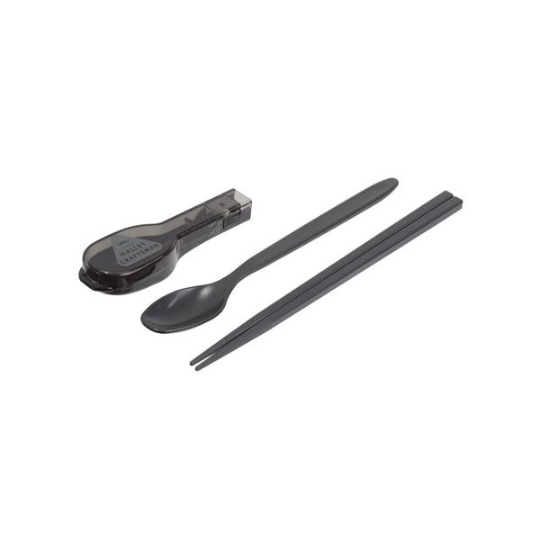 カラー：ブラック本体サイズ（約）：［ケース］幅11.2×奥3.4×高2.4cm　：［箸］長20cm　［スプーン］長19.5cm食洗機対応：可素材：AS樹脂、ABS樹脂、シリコーンゴム