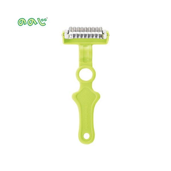 カラー：ピュアライトグリーン本体サイズ（約）：幅7ｘ奥2.4ｘ高17.5cm重量（約）：24ｇ素材：［刃］ステンレス　［本体／刃カバー］ポリプロピレン樹脂耐熱温度（約）：120度