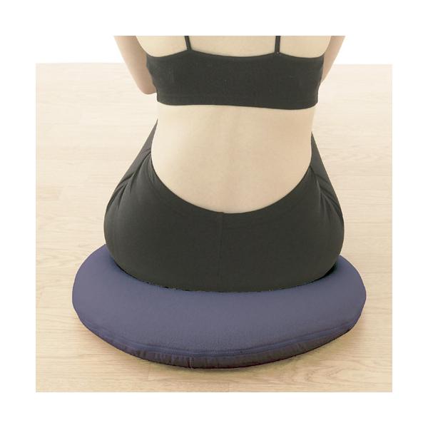 サイズ（約）：径43×高8cm重量（約）：540g素材：[中身]ポリウレタン（低反発）、[カバー]ポリエステル、綿カラー：ブルー