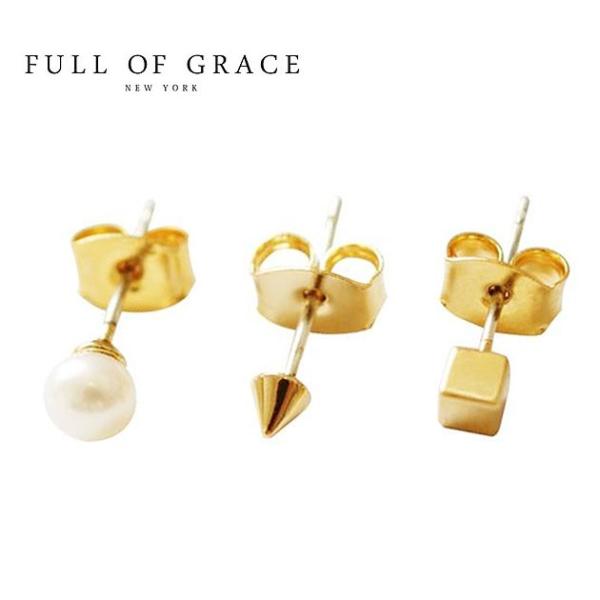 ●サイズパール：約0.4cmスクエア：約0.2cmスタッズ：約0.3cm●材質Gold-Plated(14金仕上げ)/パールポスト：スターリングシルバー女性を華やかに演出するコレクションが、幅広い世代から支持されているニューヨーク発のブラン...
