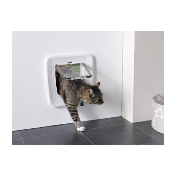 ※ベルギーからおしゃれなペット用品が日本上陸！世界中で５つの大陸７３か国で販売されている実績のあるペットブランドです。猫ちゃんが外出する際に、専用のキーがついたネコちゃんだけが通ることができ、4つのパターン（室外へ、室内へ、ロック、オープン...