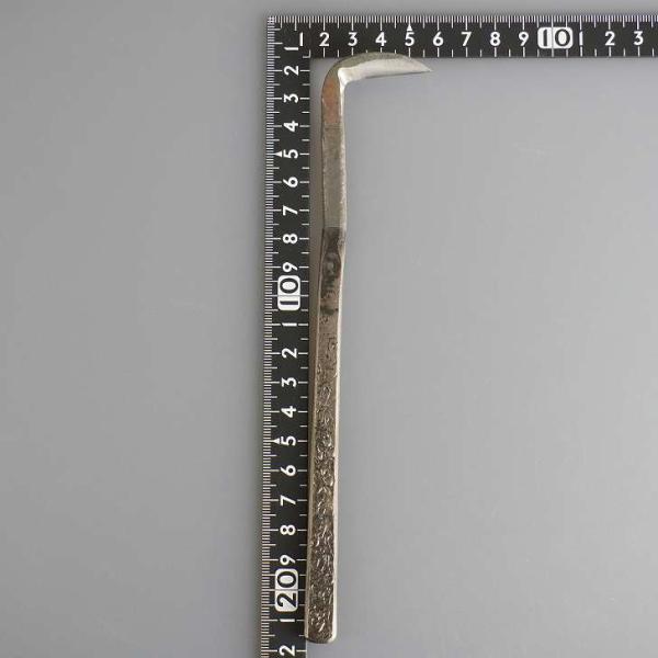 品 名  本職用 芳光 盆栽御手入用具 サイズ  全長  約20センチ     横幅  約4センチ     刃渡り 約3センチ注意点  モニターの発色具合によって、     実際のものと色が異なる場合がございます。