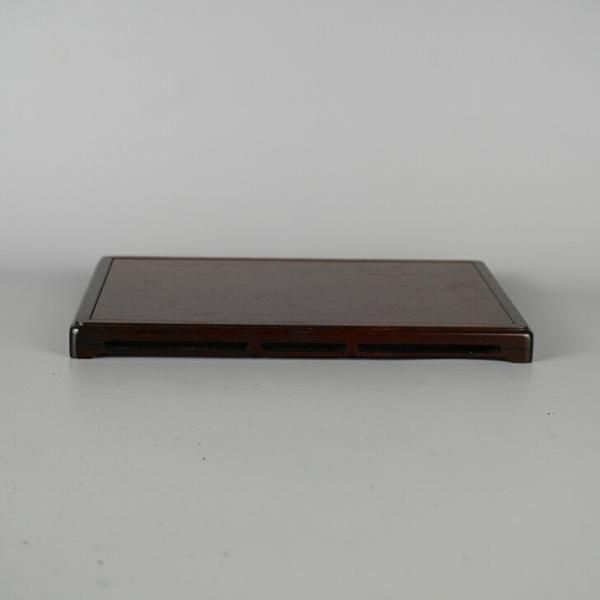 品名 　出口史郎　小品卓 花台 (卓台/飾卓)サイズ 　高さ　約 1.8センチ　　横幅　約 24.2センチ　奥行　約 16.7センチ商品状態 　キズ等があります。　中古品の為、画像に写っていない小さなヒビ、欠け、キズ、汚れなどある場合があり...
