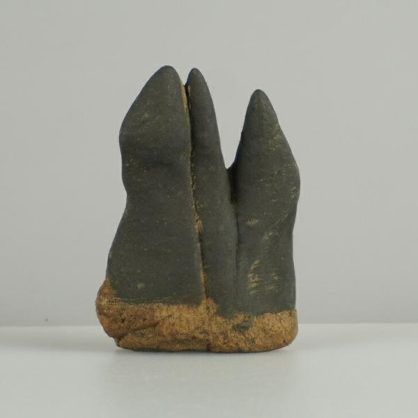 品名 　水石　産地、石の種類などの記載がない商品は仕入れの時点で詳細がわかっておりません。その旨ご了承のほどお願いいたします。サイズ 　高さ　約 6.5センチ　横幅　約 5センチ　奥行　約 1.7センチ注意点 　モニターの発色具合によって、...