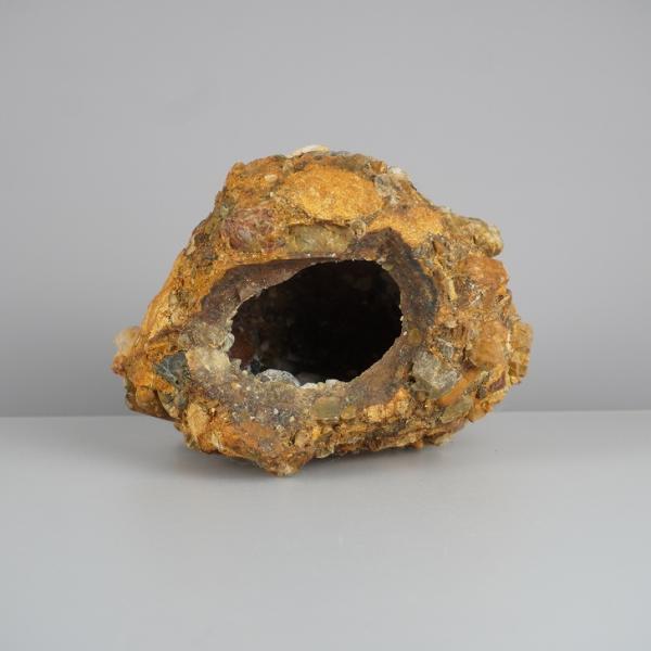 品名 　水石　壺石　産地、石の種類などの記載がない商品は仕入れの時点で詳細がわかっておりません。その旨ご了承のほどお願いいたします。サイズ 　高さ　約 12.5センチ　横幅　約 12.5センチ　奥行　約 11.5センチ注意点 　モニターの発...