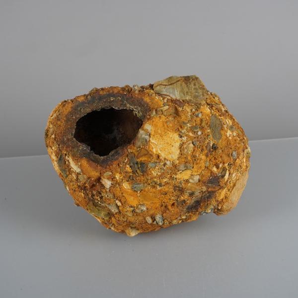 品名 　水石　壺石　産地、石の種類などの記載がない商品は仕入れの時点で詳細がわかっておりません。その旨ご了承のほどお願いいたします。サイズ 　高さ　約 10センチ　横幅　約 17.5センチ　奥行　約 13.5センチ注意点 　モニターの発色具...