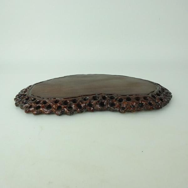 品名 　地板　(卓台/小品卓)サイズ 　高さ　約 1センチ　　横幅　約 20センチ　奥行　約 14センチ商品状態 　中古品の為、画像に写っていない小さなヒビ、欠け、キズ、汚れなどある場合があります。注意点 　モニターの発色具合によって、実際...