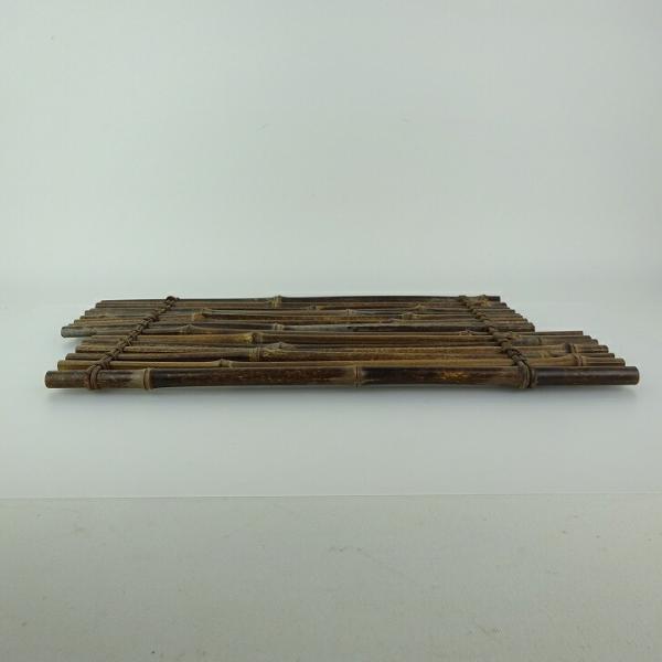 下記、商品説明をご覧ください。スマホの場合は商品情報をもっと見るを押してください。