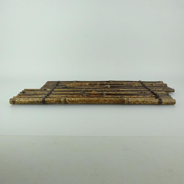 下記、商品説明をご覧ください。スマホの場合は商品情報をもっと見るを押してください。