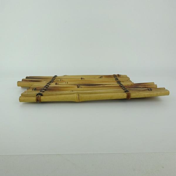 下記、商品説明をご覧ください。スマホの場合は商品情報をもっと見るを押してください。