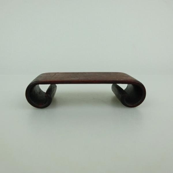 品名 　花台 (卓台・小品卓)サイズ 　高さ 　約 1.8センチ　　横幅 　約 7.3センチ　奥行　 約 3センチ