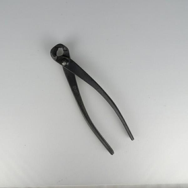 品名 　コブ切　剪定ばさみ（芳光）サイズ 　全長　約 15.6センチ　刃渡　約 1.4センチ注意点 　モニターの発色具合によって、実際のものと色が異なる場合がございます。