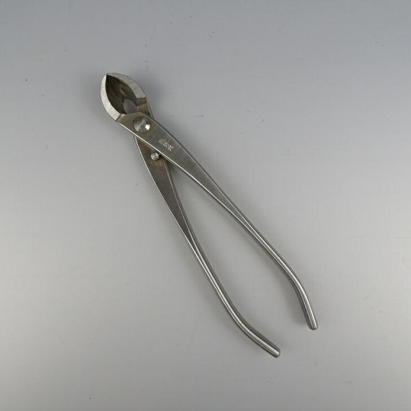 品名 　又枝切り　剪定ばさみ（芳光）サイズ 　全長　約 20.5 センチ　刃渡　約 2.4 センチ注意点 　サビがあります。　モニターの発色具合によって、実際のものと色が異なる場合がございます。