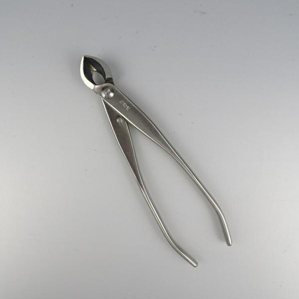 品名　又枝切り　剪定ばさみ（芳光）サイズ　全長　約 17.9センチ　刃渡　約 1.6 センチ注意点　モニターの発色具合によって、実際のものと色が異なる場合がございます。