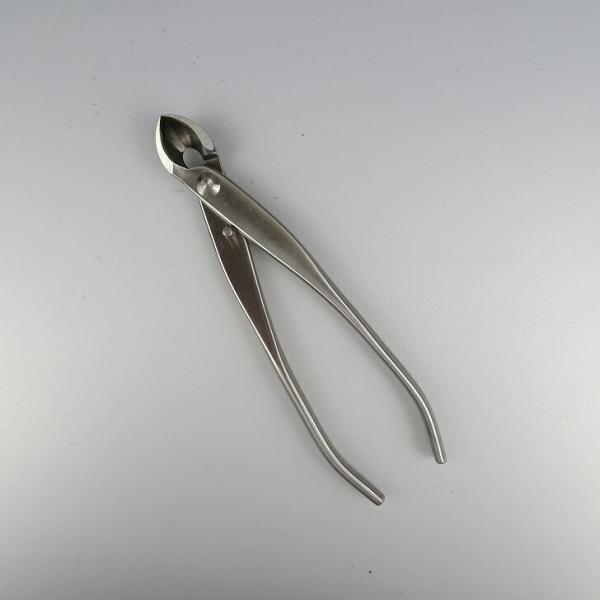 品名　又枝切り　剪定ばさみ（芳光）サイズ　全長　約 18.1センチ　刃渡　約 2 センチ注意点　モニターの発色具合によって、実際のものと色が異なる場合がございます。