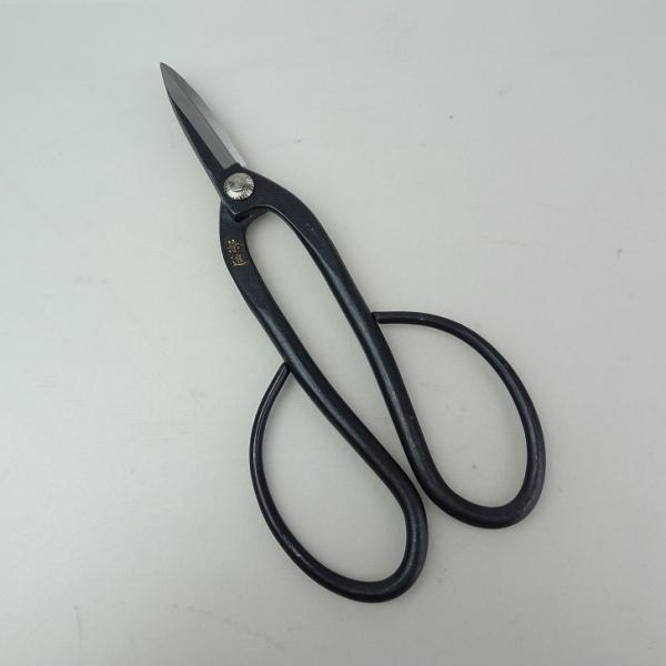 商品名 　足長盆栽鋏　剪定ばさみ（兼進）サイズ 　全長 　 約 20センチ　横幅 　 約 8.5センチ　刃渡り 約 5.5センチ
