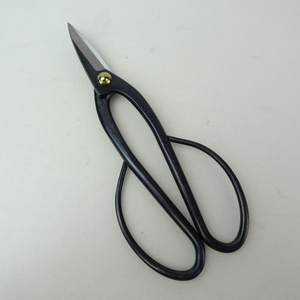 商品名 　足長盆栽鋏　剪定ばさみ（兼進）サイズ 　全長 　 約 20.5センチ　横幅 　 約 8センチ　刃渡り 約 5センチ