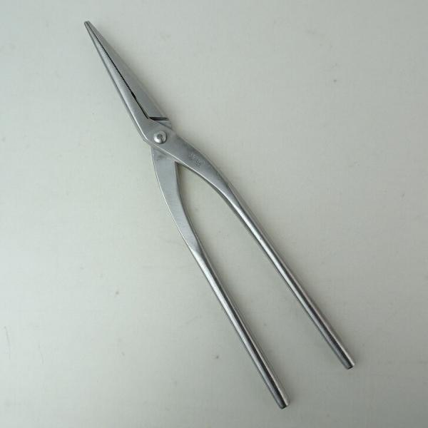 品名　やっとこ　ヤットコ（兼進）サイズ　全長 　　　約 21センチ　横幅 　　　約 4センチ　くわえ部 　約.3センチ