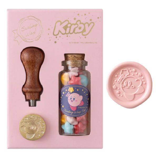 かわいいシーリングワックス「星のカービィシーリングワックスセット」です。蝋を溶かして作り出すワックスはとても味わい深いものです。箔押し入りの上品なボックスで、贈り物にも最適です。●パッケージ/W92×D35×H133mm、貼り箱OP袋入り●...