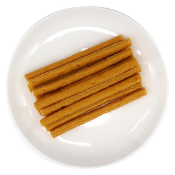 細かくカットして、しつけの際のご褒美に本品は細かく分け与えられるジャーキー状なので、トレーニングやしつけの際に、その場で手でカットして与えやすいのが、飼い主にとって使いやすい点です。しつけのご褒美に、ワンちゃんの大きさに合わせてカットしてく...