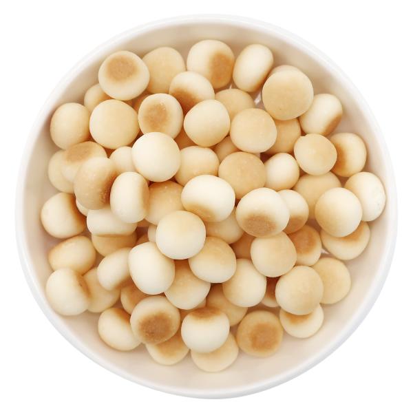 小粒なのでトレーニングやしつけのなど、ごほうびに与える回数が多い際におすすめ。消化しやすいボーロなので、生後3ヶ月からの子犬からシニアのワンちゃんにもあげていただけます。シニア犬には、カルシウム補給のサポート食として与えてあげるのもいいです...