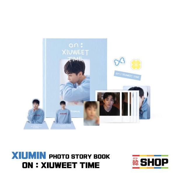 【発売日：2021年05月28日】【構成】◆フォトストーリブック 215×265(mm) / 80p◆フォトスタンド 148×210(mm) , Woodrock / 1Set◆ラゲージステッカー-Photo Stickers : 79×1...