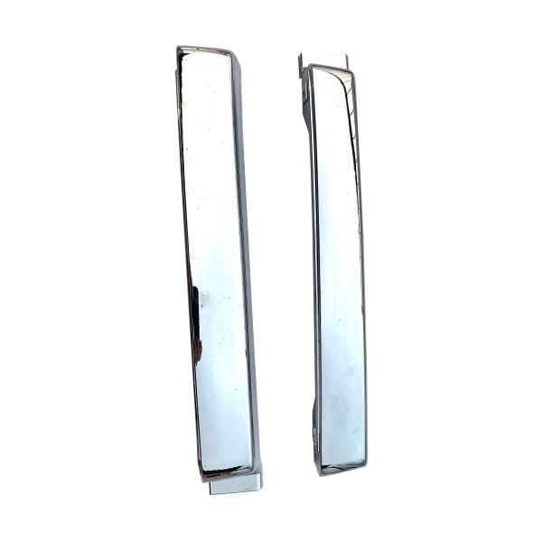 日産 UDトラック パーフェクト クオン/クオン メッキ サイドステップ スカート 左右セット 純正交換タイプのメッキステップセットとなります。 ■適合車種 メーカー：日産UDトラックス 車種：パーフェクト クオン 年式：H29/5〜 メー...