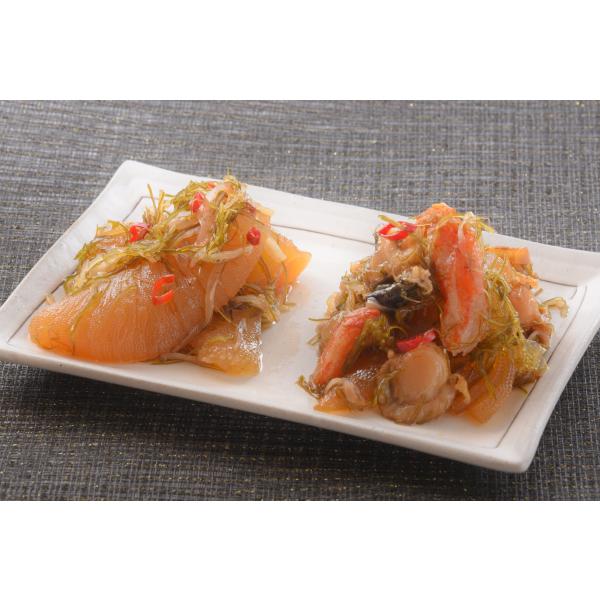 海鮮づくし松前漬と数の子松前漬けの１８０ｇが２袋ずつ入ったセット。ちょっと贅沢でちょっとお得なセットです。北海道　道南地方の郷土料理の松前漬に数の子やずわいがにを加え、更に北海道産の帆立貝とつぶ貝を加えた、ちょっと贅沢な松前漬です。昔ながら...