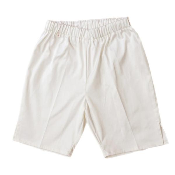 4分丈の子供用祭りパンツです。しっかりした生地で、若干の伸縮性もあり、動きやすいパンツです。白無地ですが少し厚目の生地で透けにくくなっています。※生地の素材を光沢感のある生地に変更しました（2019年7月18日）