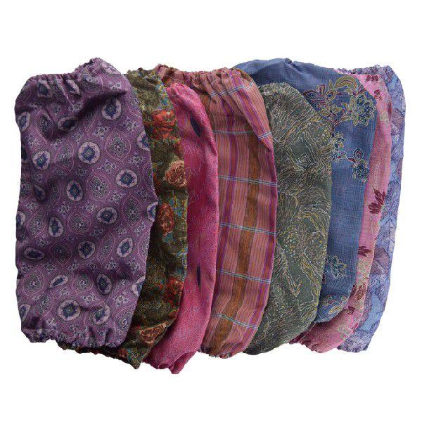 お洒落にガーデニングを楽しんでください。安価な割には目立って楽しい商品ですし事務用としても使っていただけます。■素材：ポリエステル100%■サイズ：【フリー】幅18.5cm 丈28〜34cm■カラー：派手目、地味目■生産国：日本製