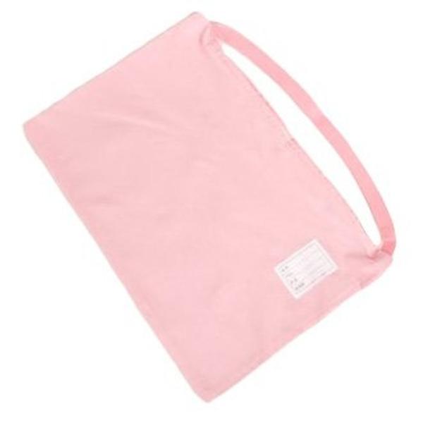 新学期準備に。防災ずきんとセットで是非ご準備ください！ 普段は使わない防災頭巾ですが、そんな時に防災頭巾本体を汚れや磨耗から守ってくれて背もたれや座布団として椅子に固定させるにはこのカバーが最適です。●安心の日本製 ●防災ずきんの保管時の汚...