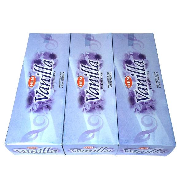 【ネコポス便選択で送料無料！】甘いバニラの香りです。リラックスできますので、まったりとすごしたい気分の時にどうぞ！★こちらのお香は同じ香りの3BOX(18箱)セットです！★配送方法がネコポスの場合は高さ制限の都合上外箱がつきませんので、ご注...