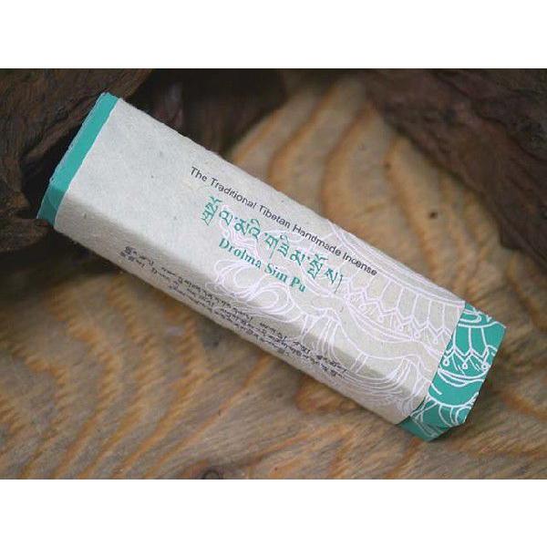 その医療所はカトマンズの郊外にありチベット人医師の開業するチベット医学の小さな病院です。その医師のレシピを基に近くの作業所でオールナチュラル＆オールハンドメイドで作られているチベタンインセンスは、ケミカル成分を一切使用しておりませんので体に...